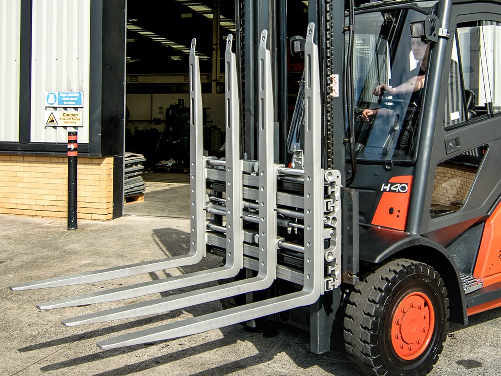 T429C - Double Pallet Handler - Urgent Engineering