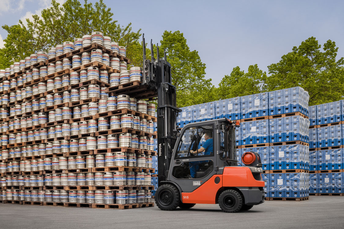 T429C - Double Pallet Handler - Urgent Engineering